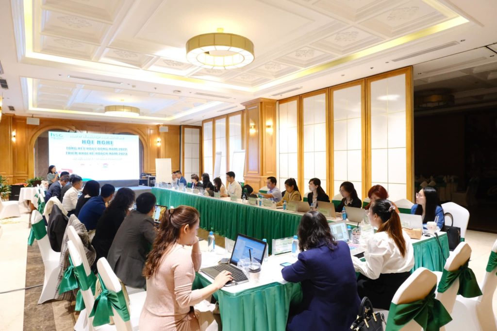 People who contribute to building the 'sincere and trusting ...